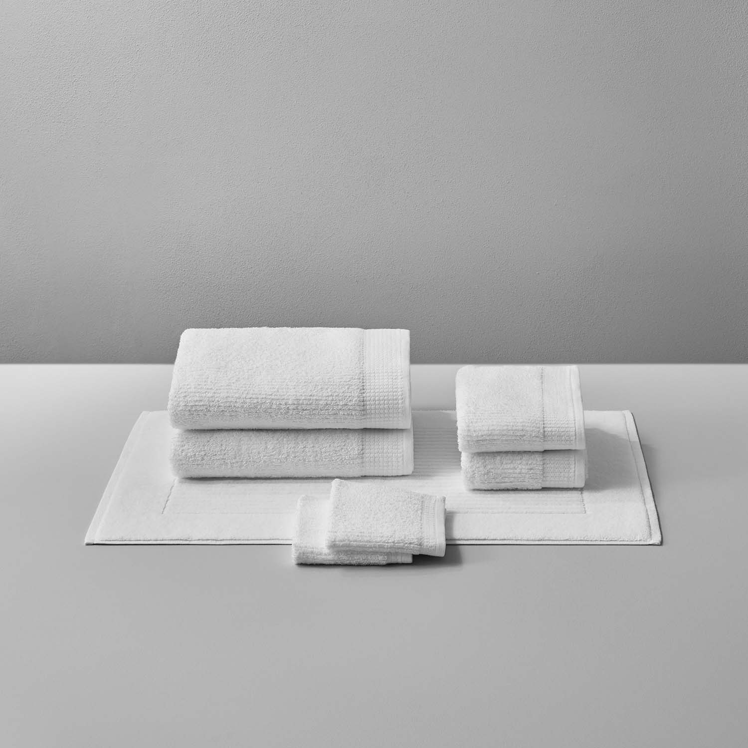 TMC_Luxor_7_BathTowelBundle_FOLDED.jpg?v=1736767429&width=2048